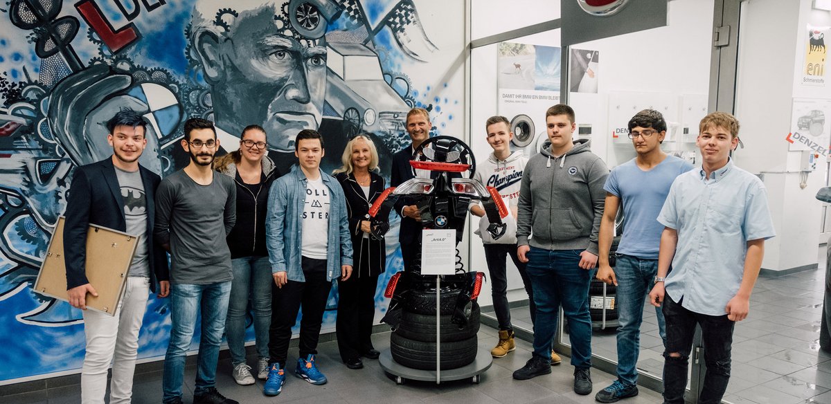 Kunstprojekt mit Wolfgang Denzel Auto AG «Young Art Professional»